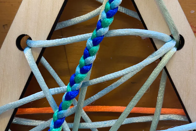 ĀKAU - ĀKAU
